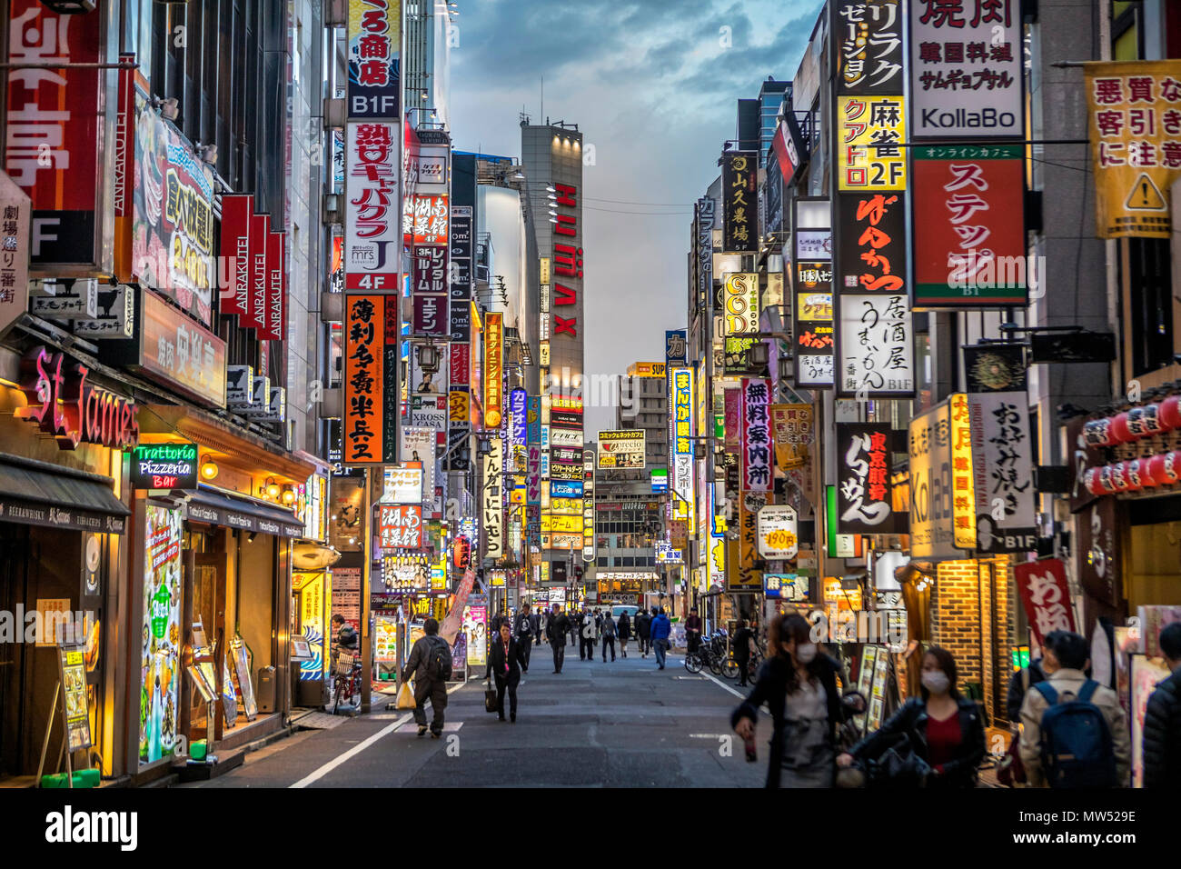 Japan , Tokyo City, Shinjuku District, Kabukicho area Stock Photo - Alamy