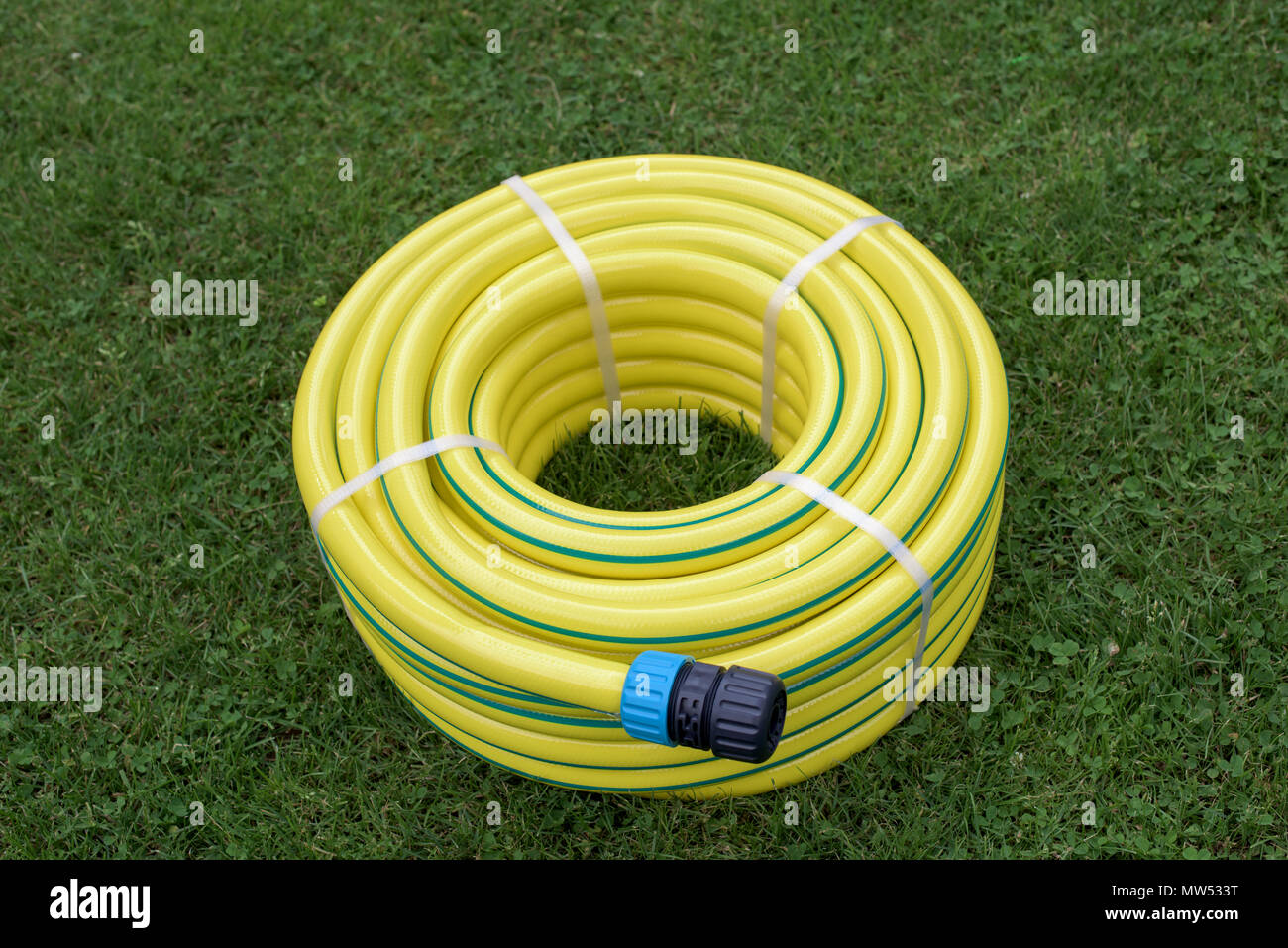 Yellow hose pipe hi-res stock photography and images - Alamy