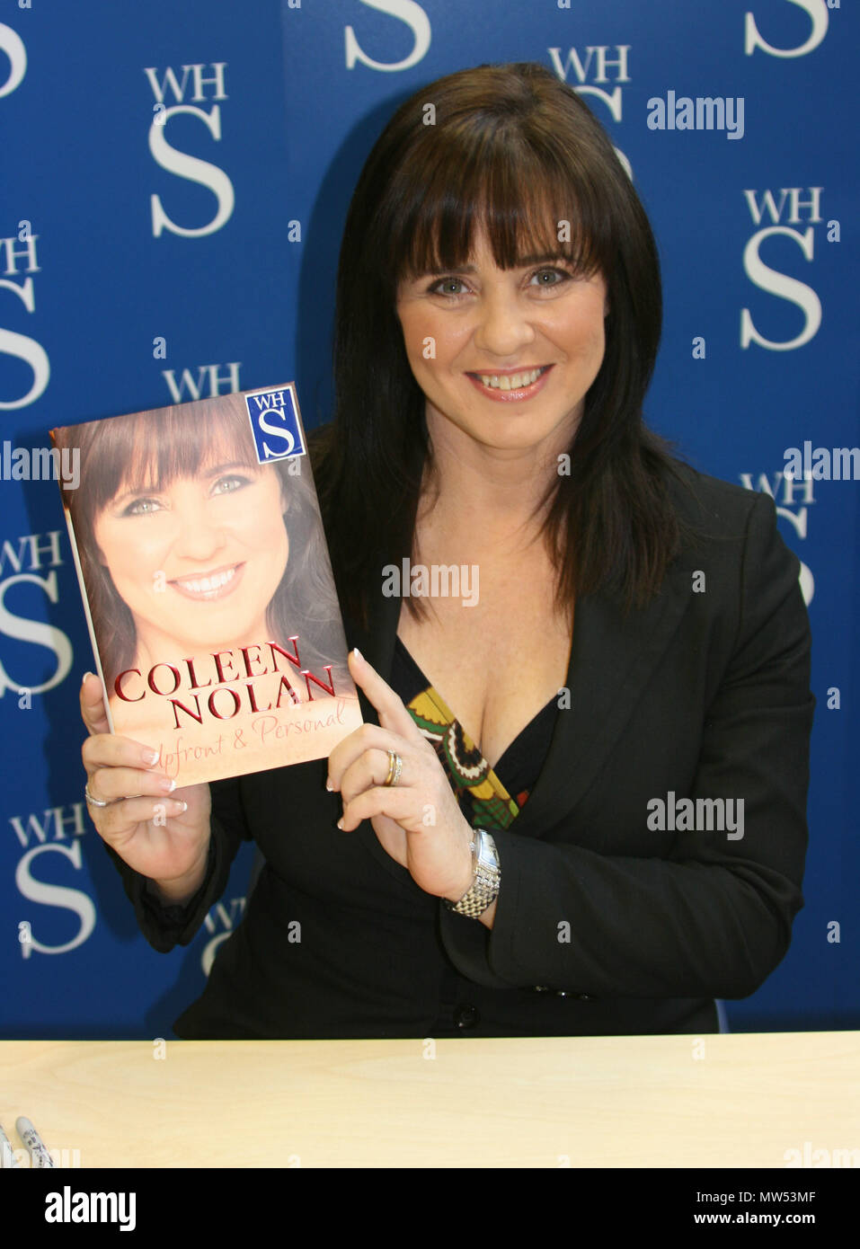 The nolans 1974 hi-res stock photography and images - Alamy