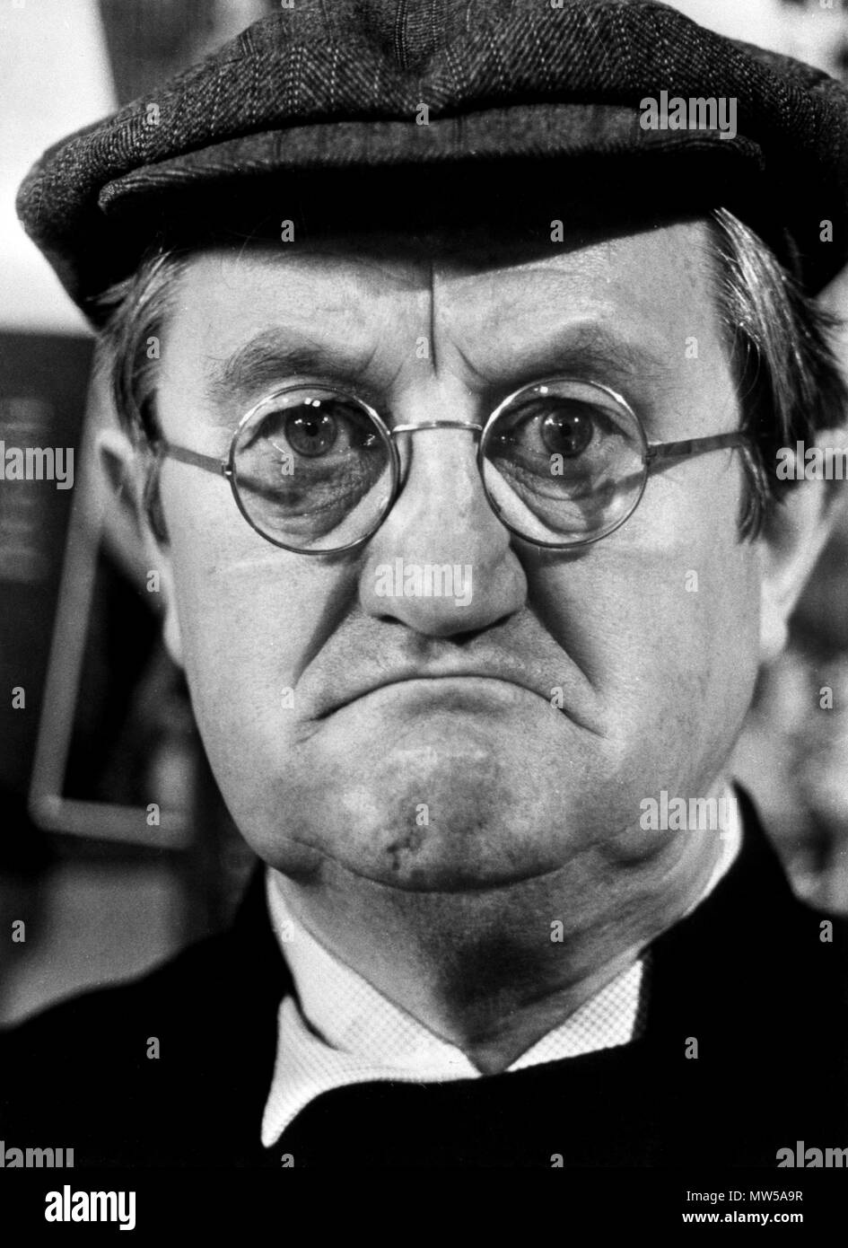 Actor Edward Sinclair, 63, who played Mr Yeatman, the verger, in BBC TV ...