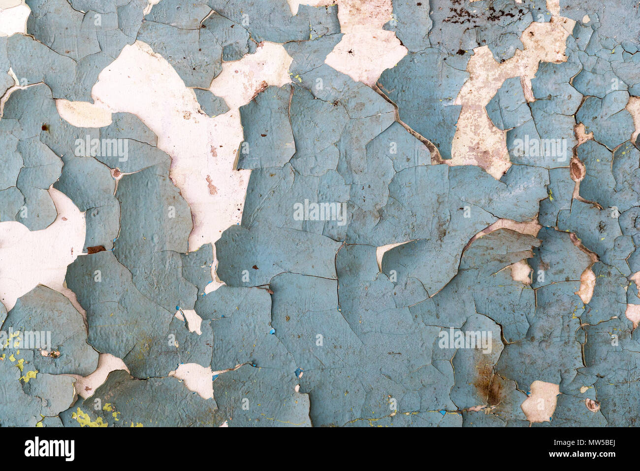 Texture of cracked paint on the wall Stock Photo - Alamy