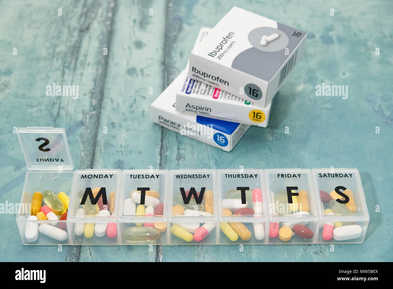 Daily pill hi-res stock photography and images - Alamy