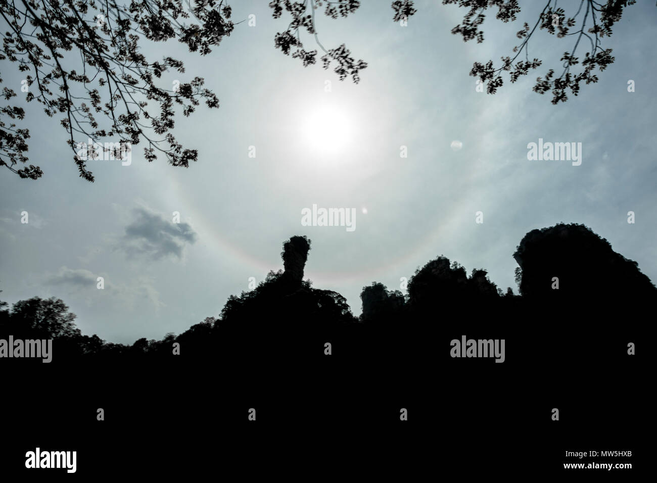 Sun halo silhouette hi-res stock photography and images - Alamy