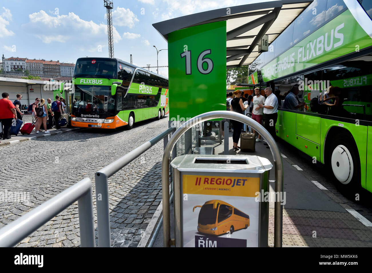Flixbus buses, bus, platform Stock Photo - Alamy
