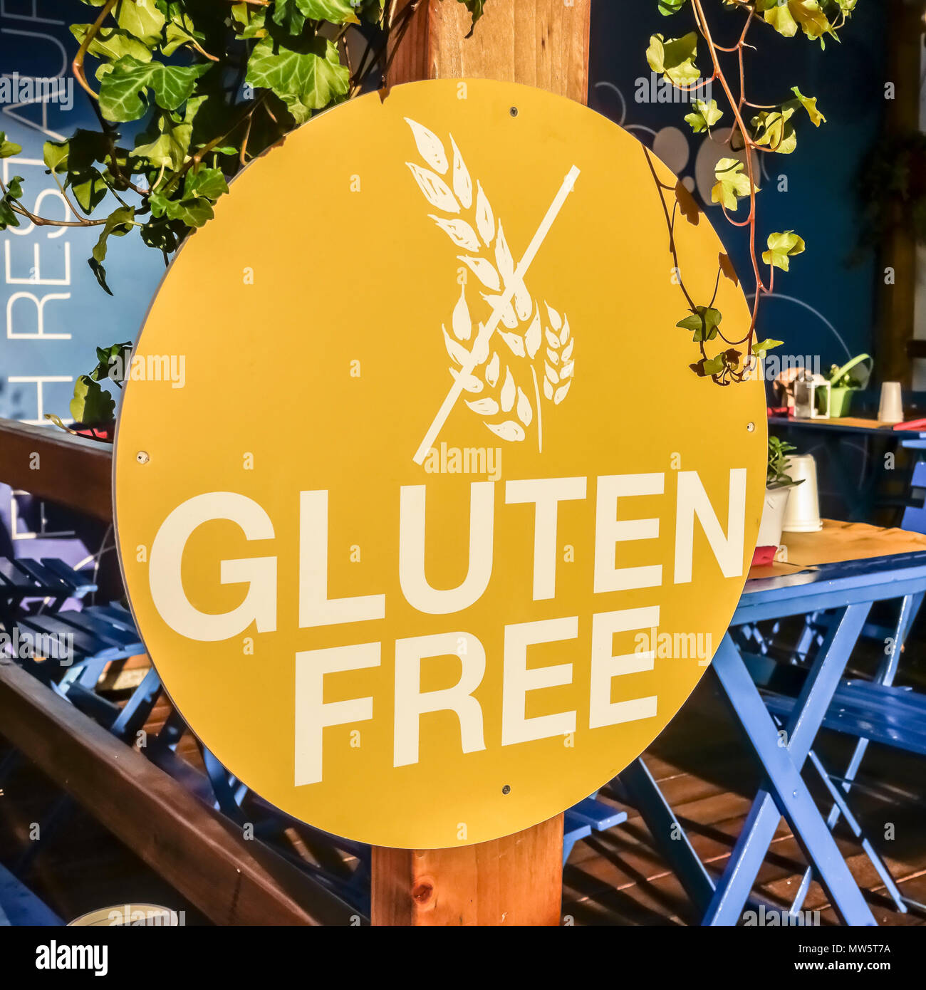 Gluten free sign hi-res stock photography and images - Alamy