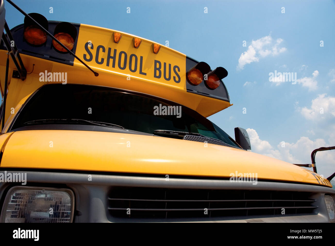 School van bus hi-res stock photography and images - Alamy