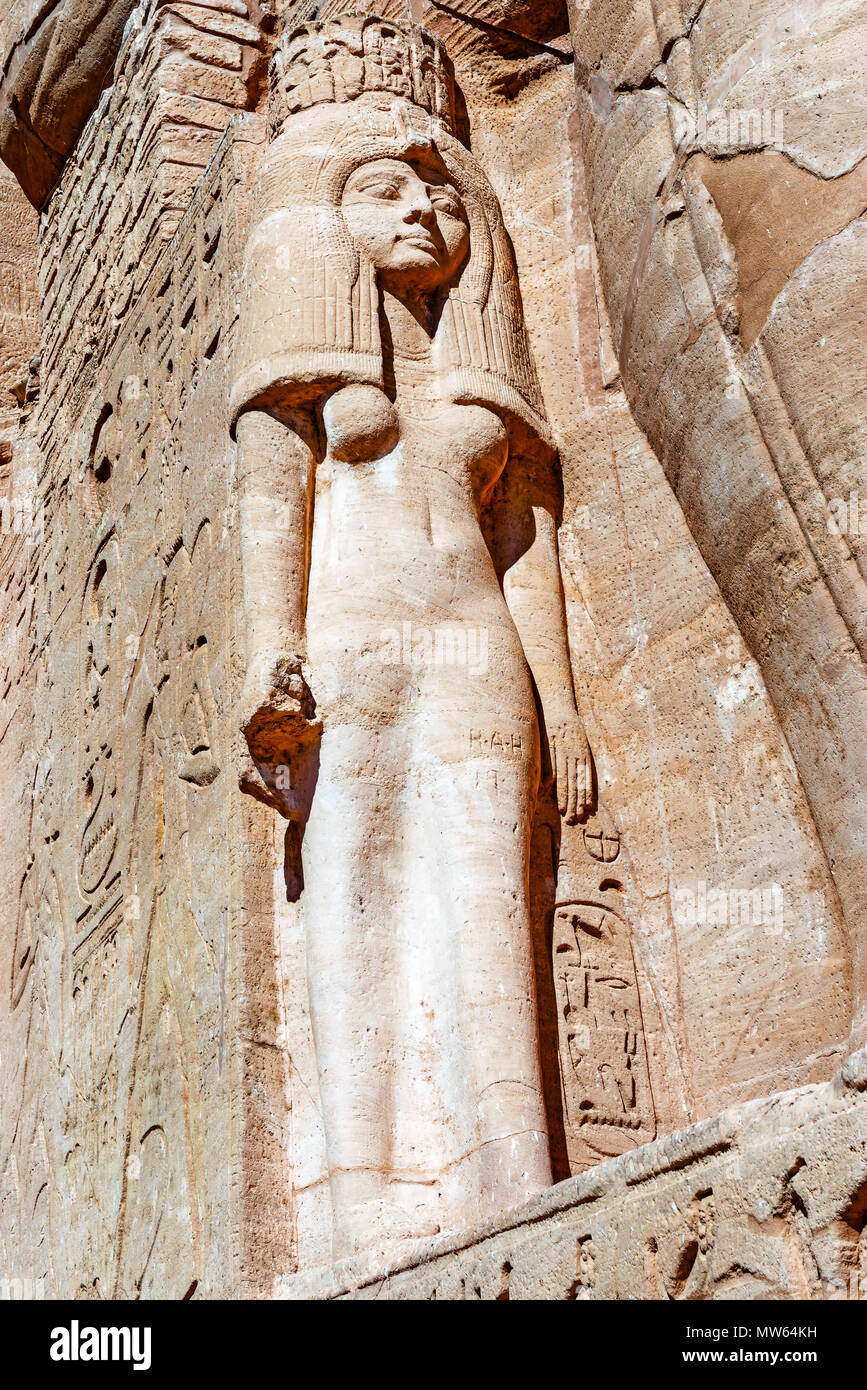 Ramses ii wife hi-res stock photography and images - Alamy