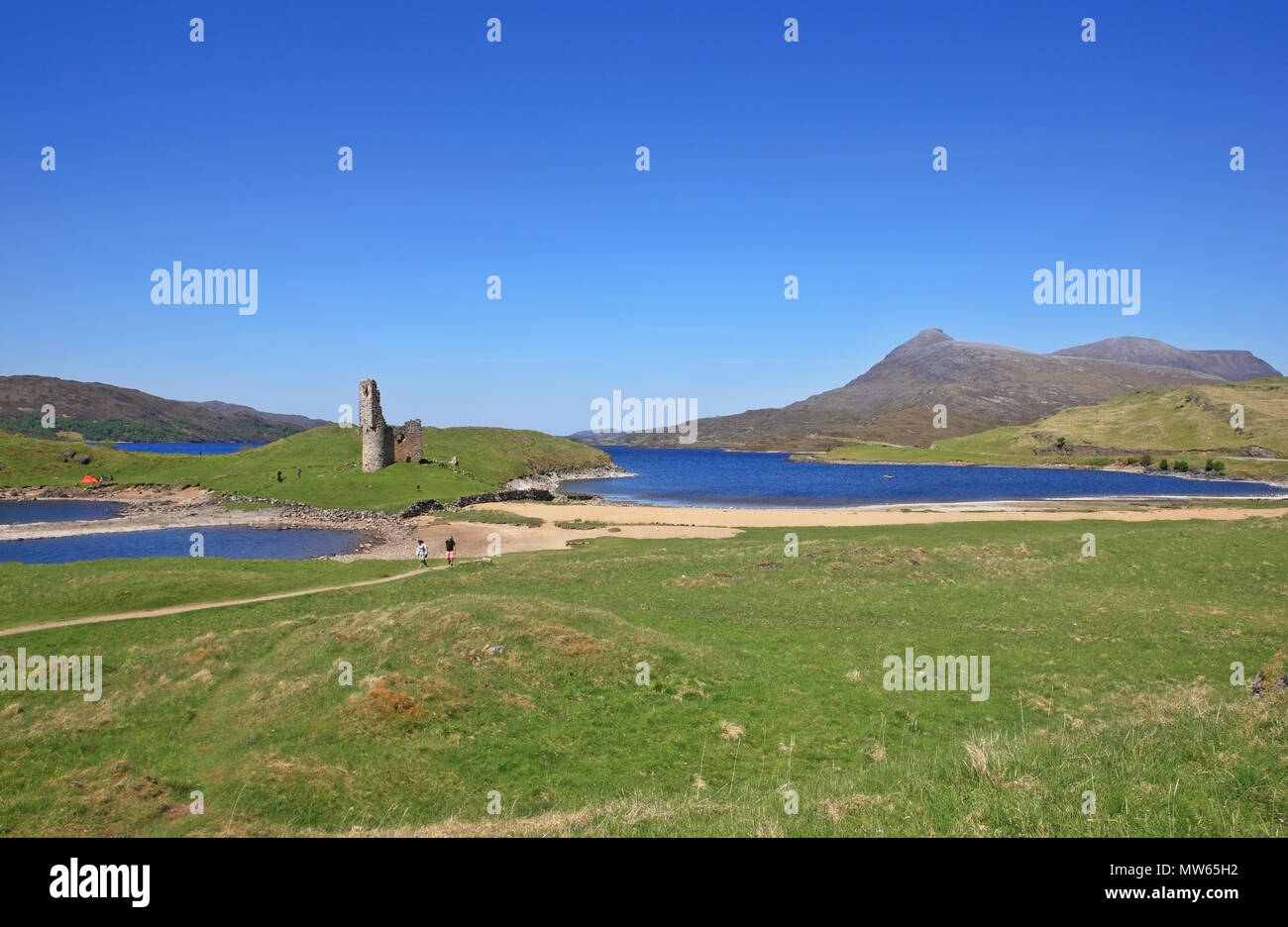 Loch assynt hi-res stock photography and images - Alamy