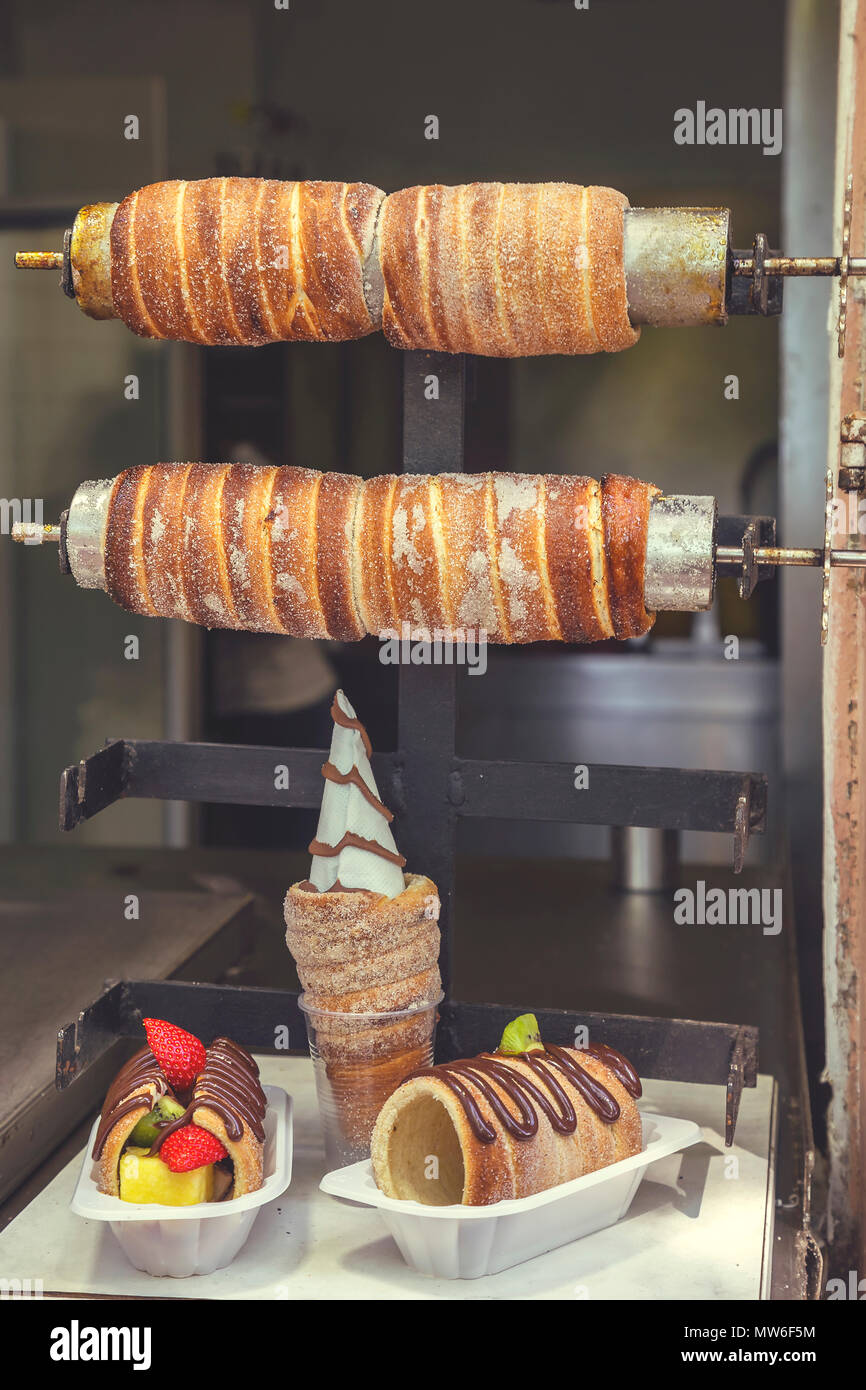 Trdelnik bakery on the street of Prague, Czech traditional sweet pastry ...