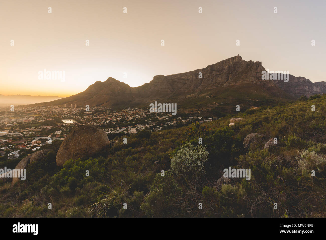 Table Mountain in Cape Town at sunrise Stock Photo - Alamy