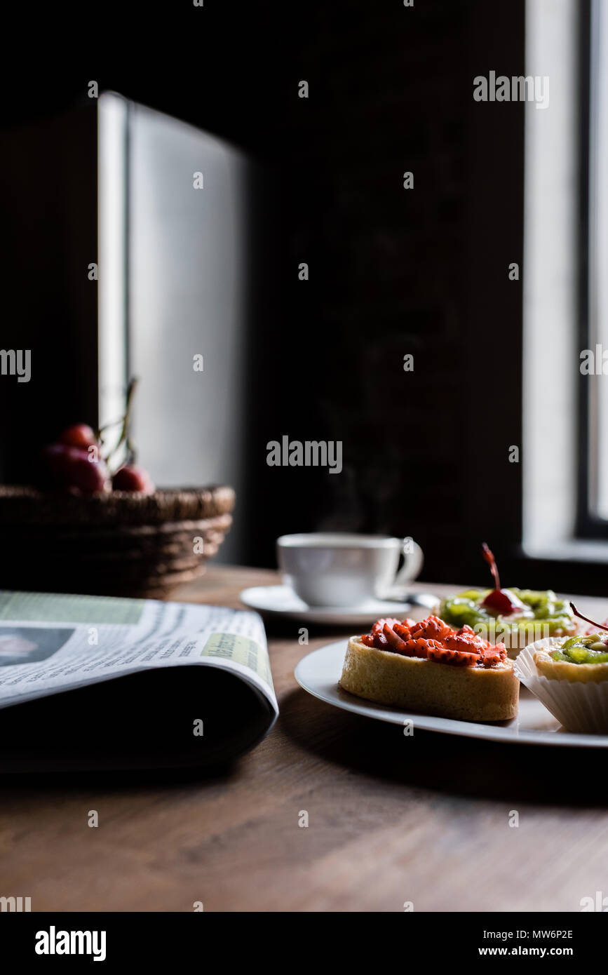 Still life with newspaper hi-res stock photography and images - Alamy