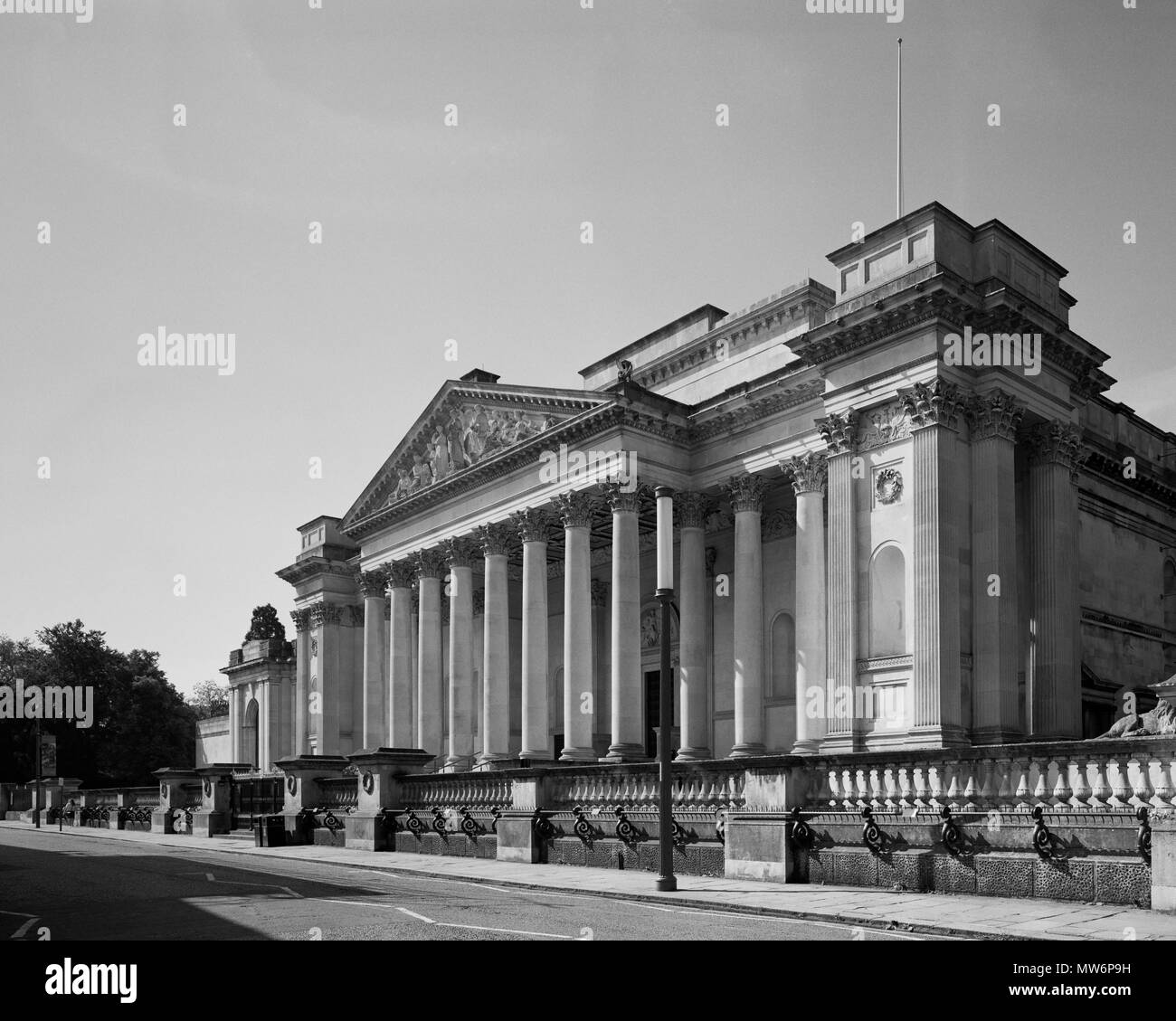 Cambridge Architecture Fitzwilliam Museum Stock Photos & Cambridge ...