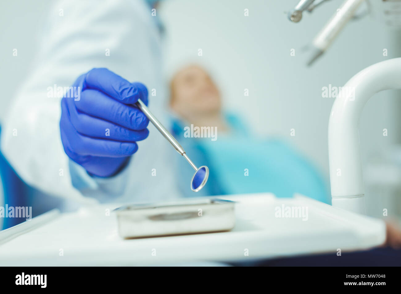 Sterile instrument hi-res stock photography and images - Alamy