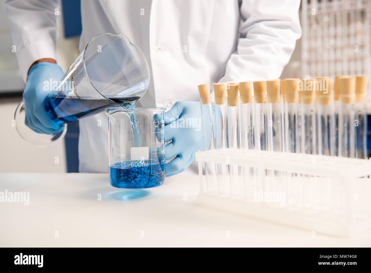 Professional scientist hi-res stock photography and images - Alamy