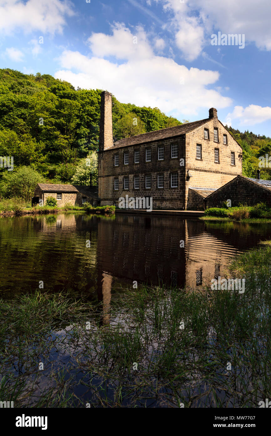 Gibson mill reflection hi-res stock photography and images - Alamy