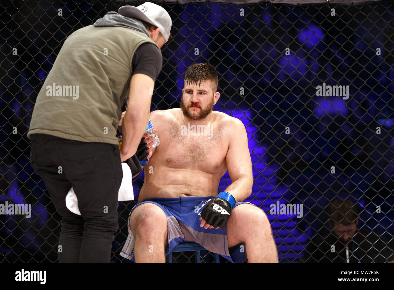Mma fighter sat down hi-res stock photography and images - Alamy