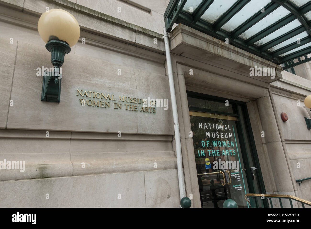 National museume of women in the arts hi-res stock photography and ...
