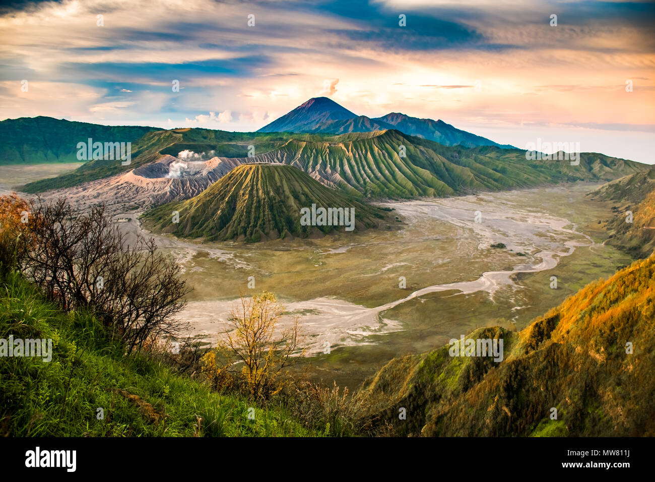 Beautiful panorama surabaya hi-res stock photography and images - Alamy