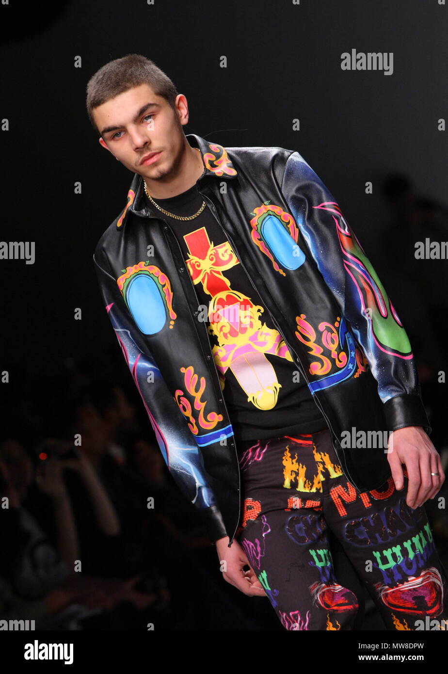 Cassette Playa Autumn Winter Fashion Collection designed by Carri ...