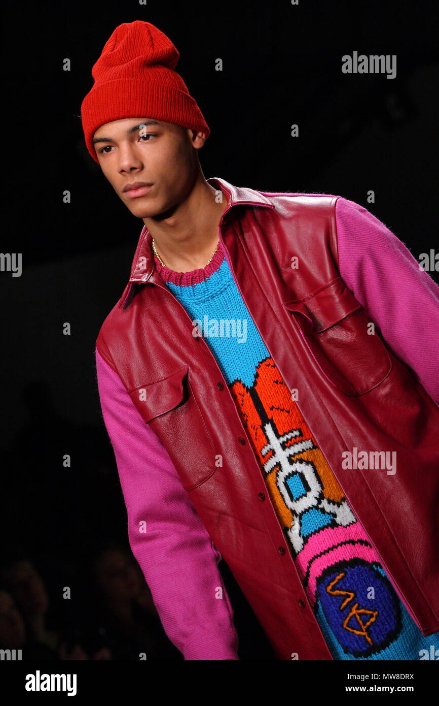 Cassette Playa Autumn Winter Fashion Collection designed by Carri ...
