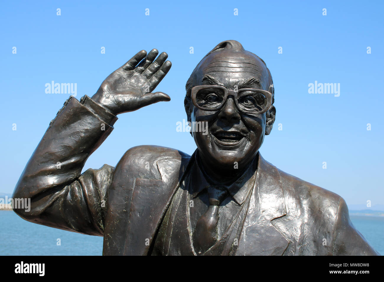 Head and shoulders of Eric Morecambe statue by Graham Ibbeson that ...