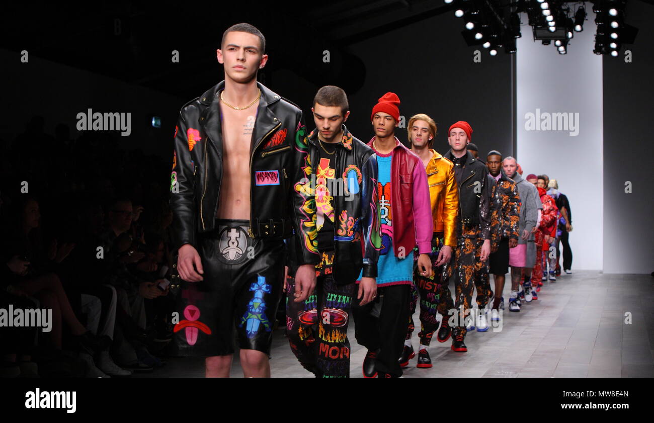 Cassette Playa Autumn Winter Fashion Collection designed by Carri ...