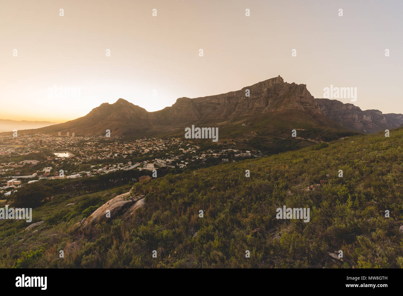 Table Mountain in Cape Town at sunrise Stock Photo - Alamy