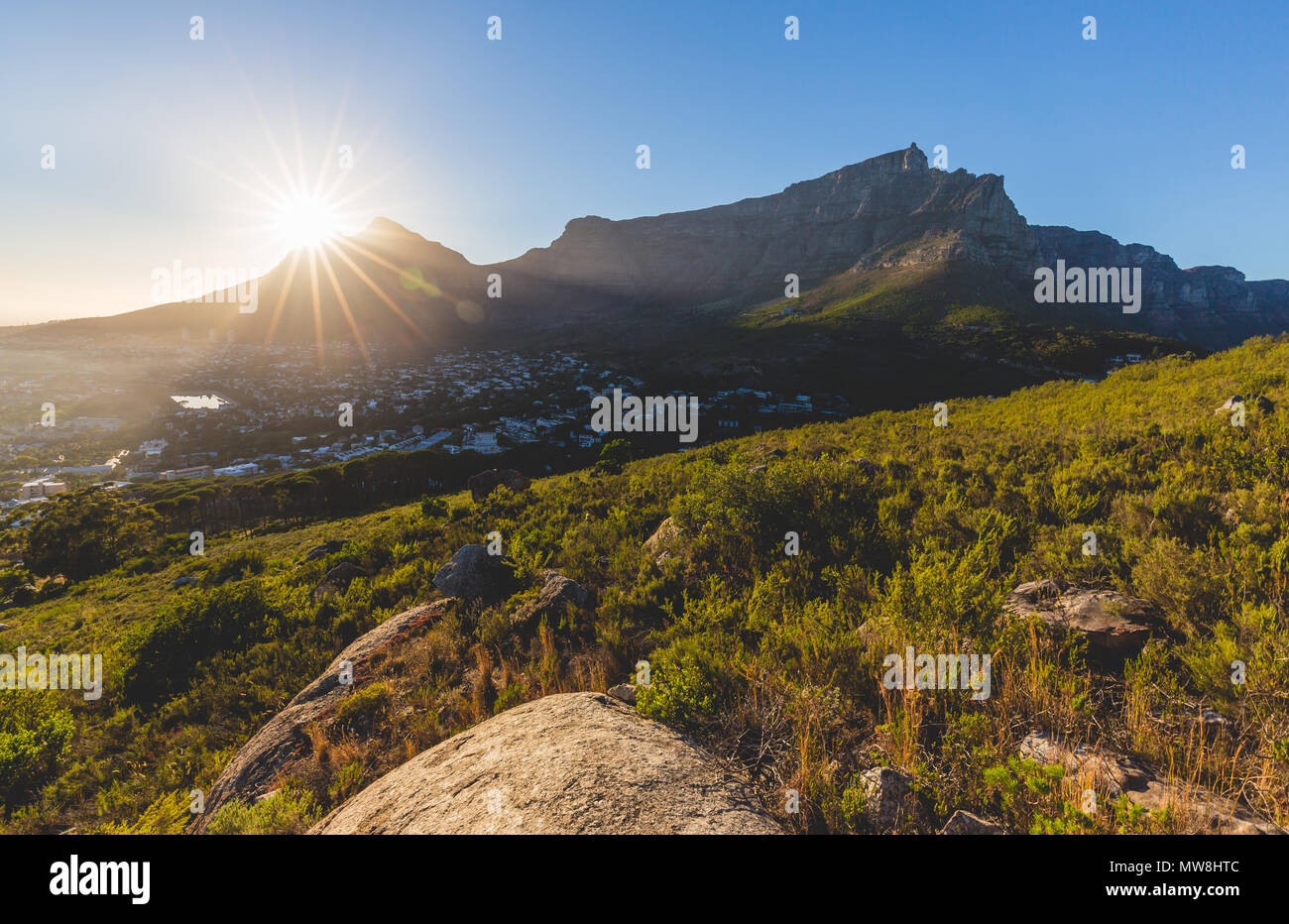 Table Mountain in Cape Town at sunrise Stock Photo - Alamy
