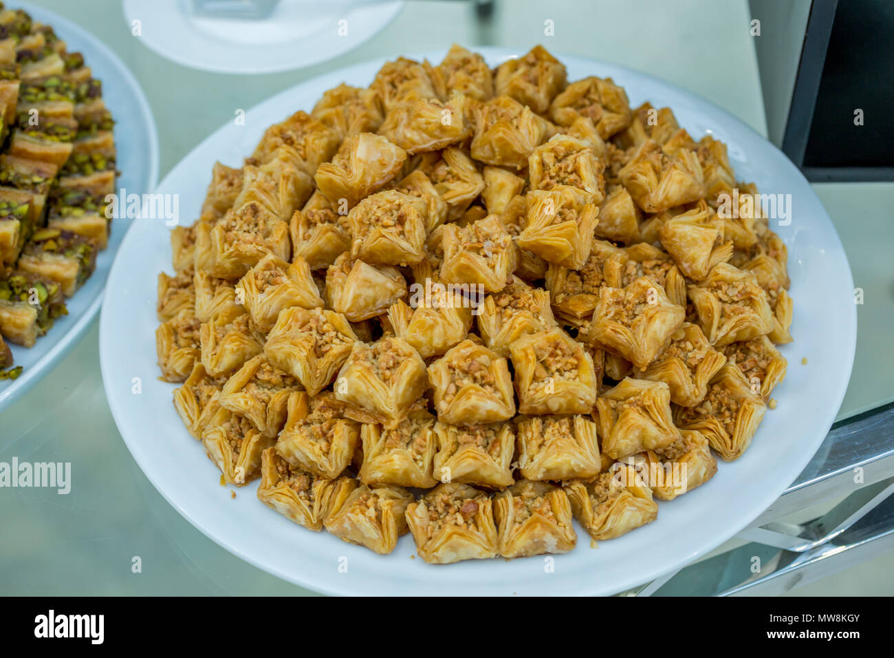 Arabic sweets hi-res stock photography and images - Alamy