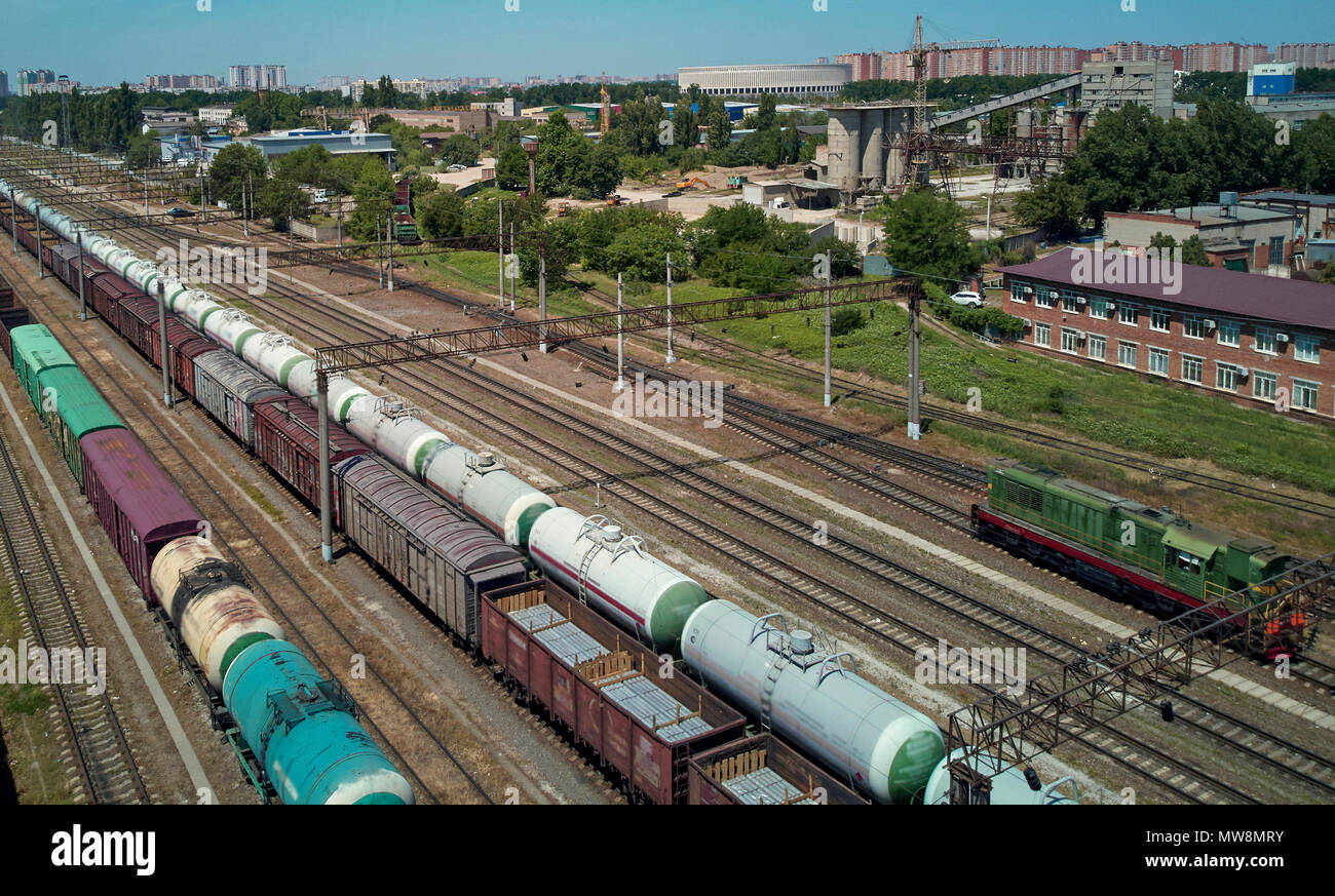 Rides on rails hi-res stock photography and images - Alamy
