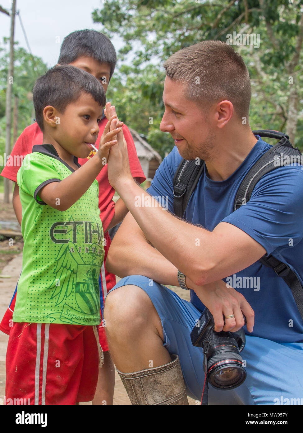 Peruvian river people village hi-res stock photography and images - Alamy