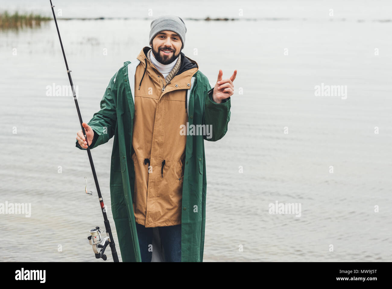Size of fish hi-res stock photography and images - Alamy