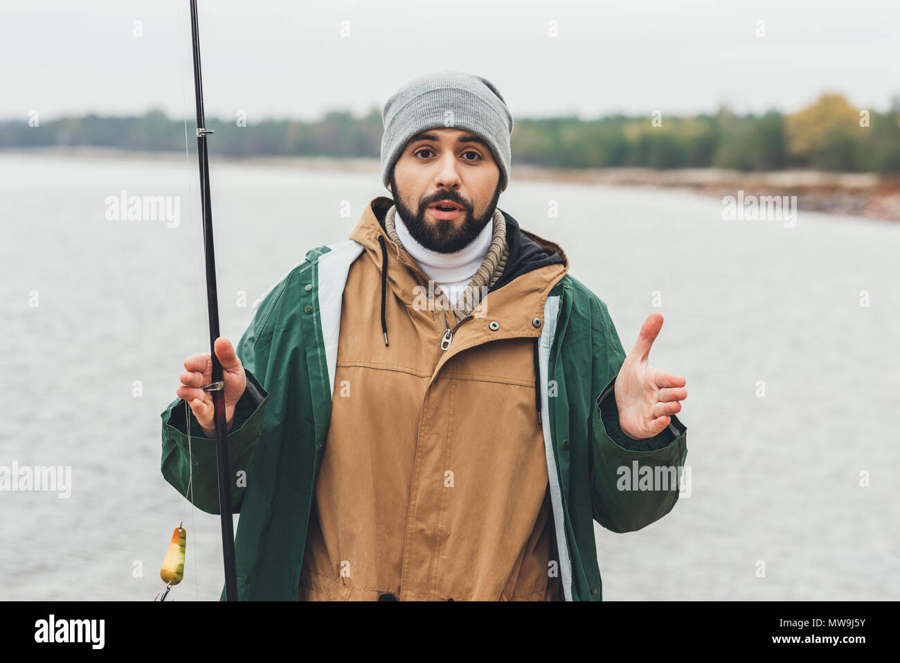 Size of fish hi-res stock photography and images - Alamy