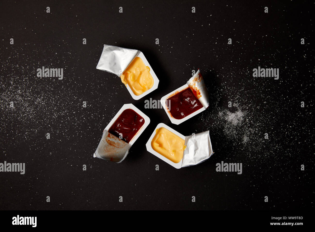 Plastic sauce containers hi-res stock photography and images - Alamy