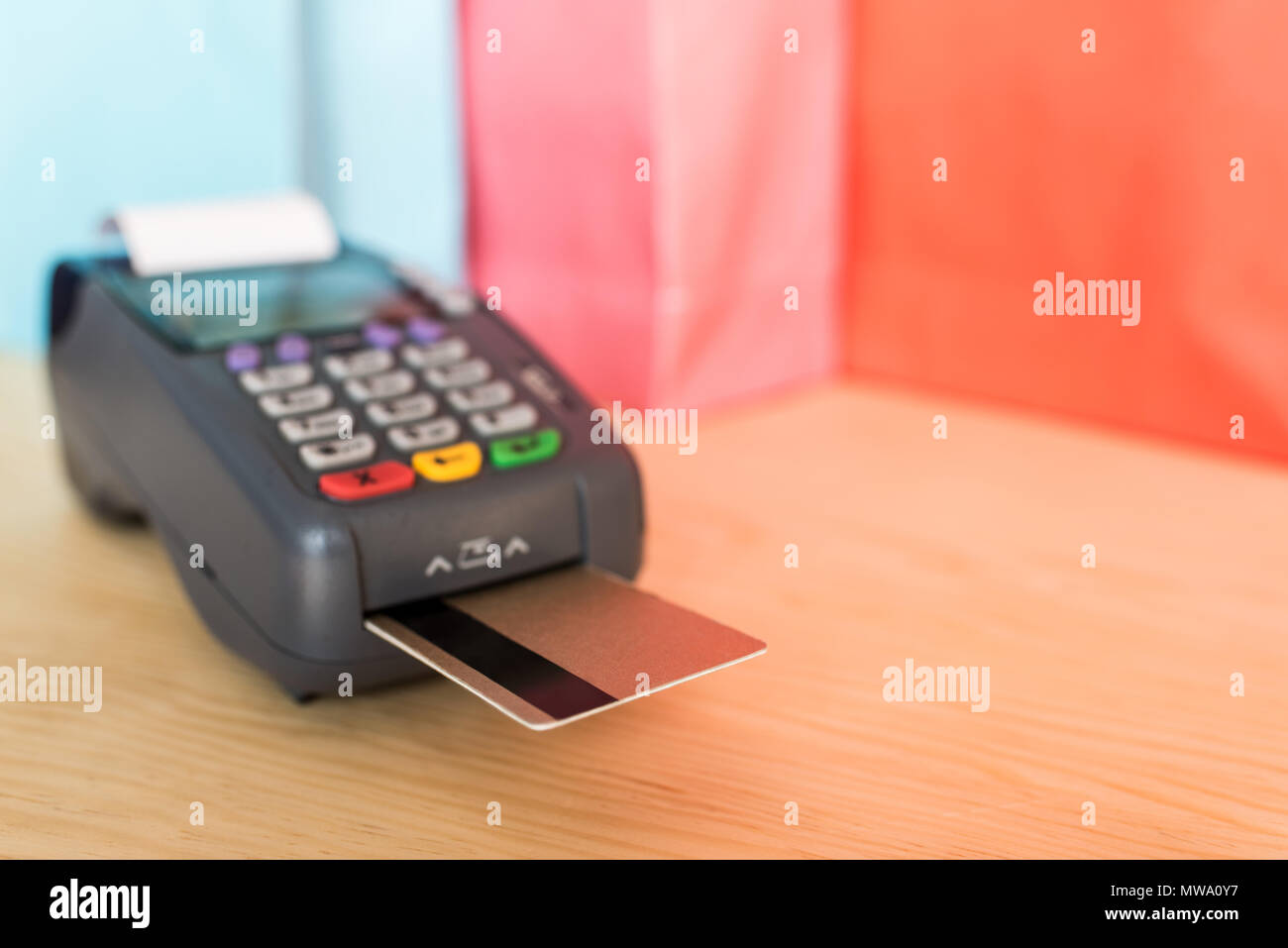 Pos credit cards hi-res stock photography and images - Alamy