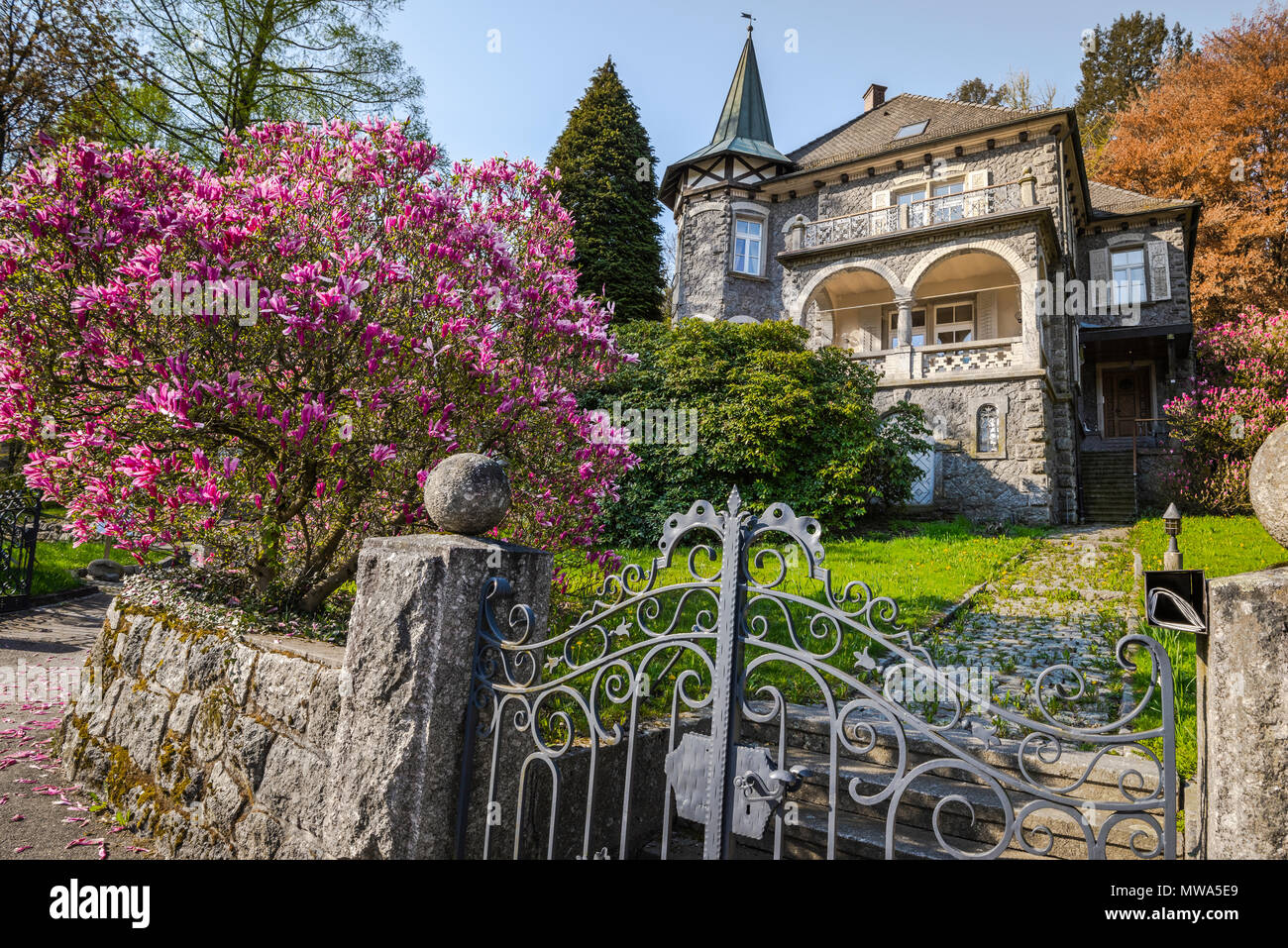 Idyllic restaurant and castle Zuckerbergschloss, Kappelrodeck, Germany ...