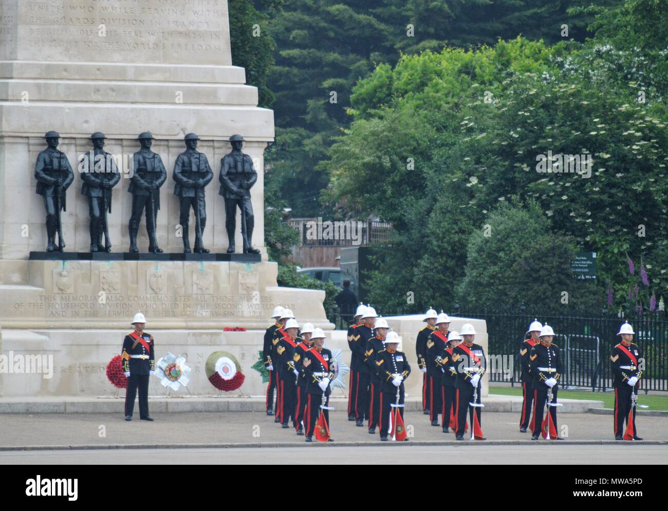 Royal marines parade hi-res stock photography and images - Alamy