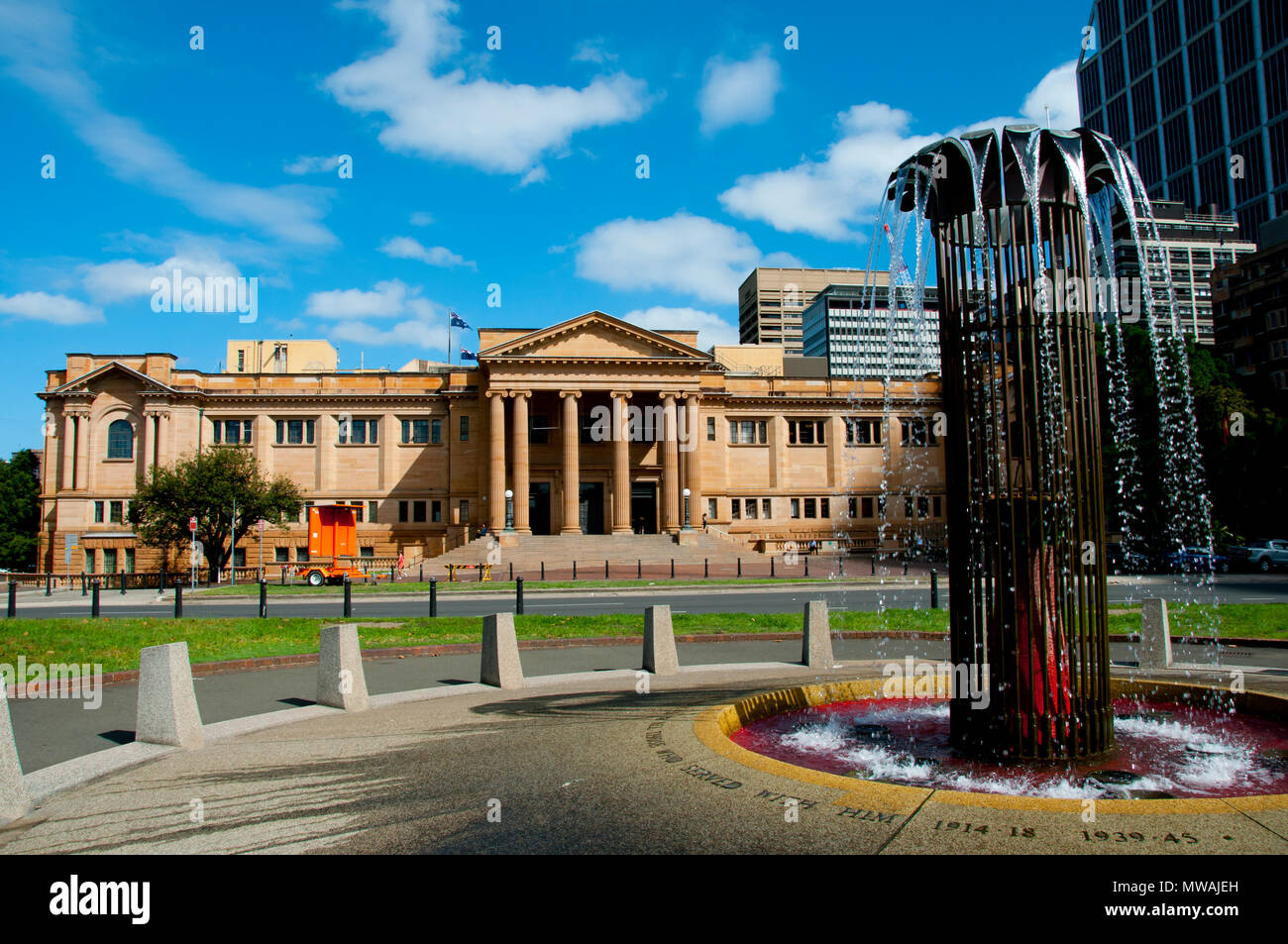 Morshead fountain hi-res stock photography and images - Alamy