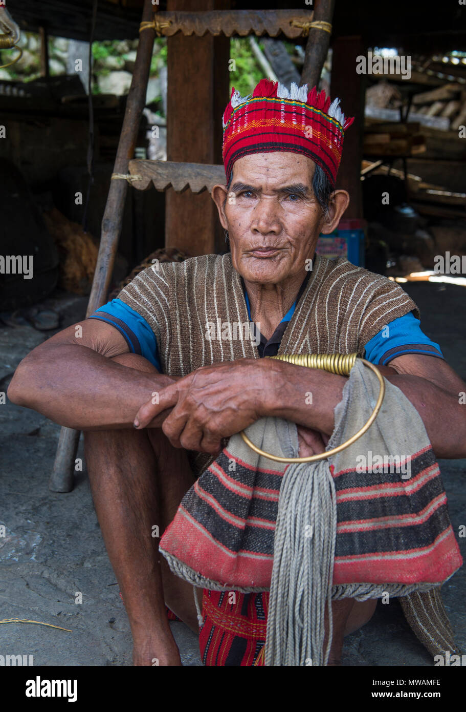 Ifugao man in traditional clothes hi-res stock photography and images ...