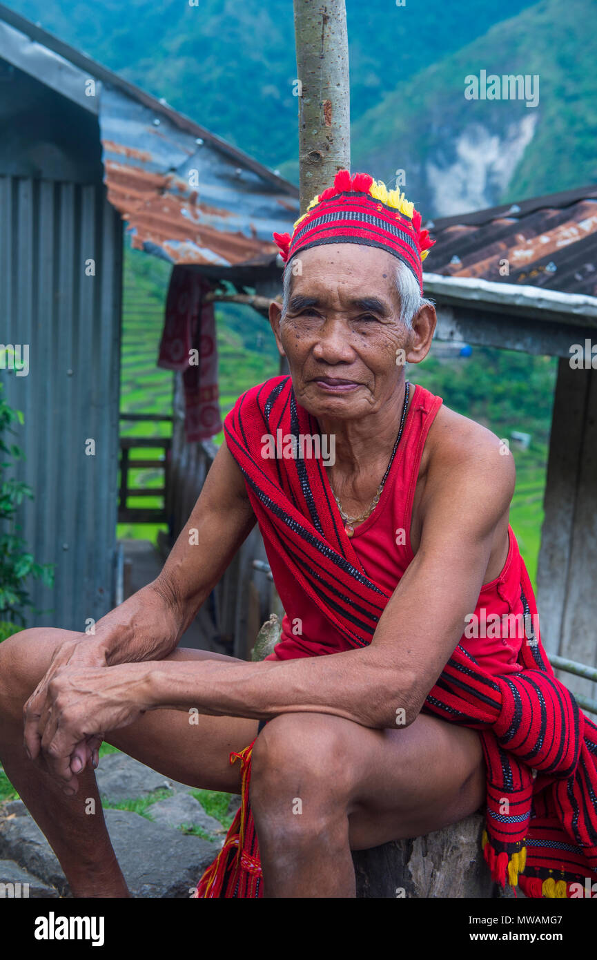 Ifugao man in traditional clothes hi-res stock photography and images ...