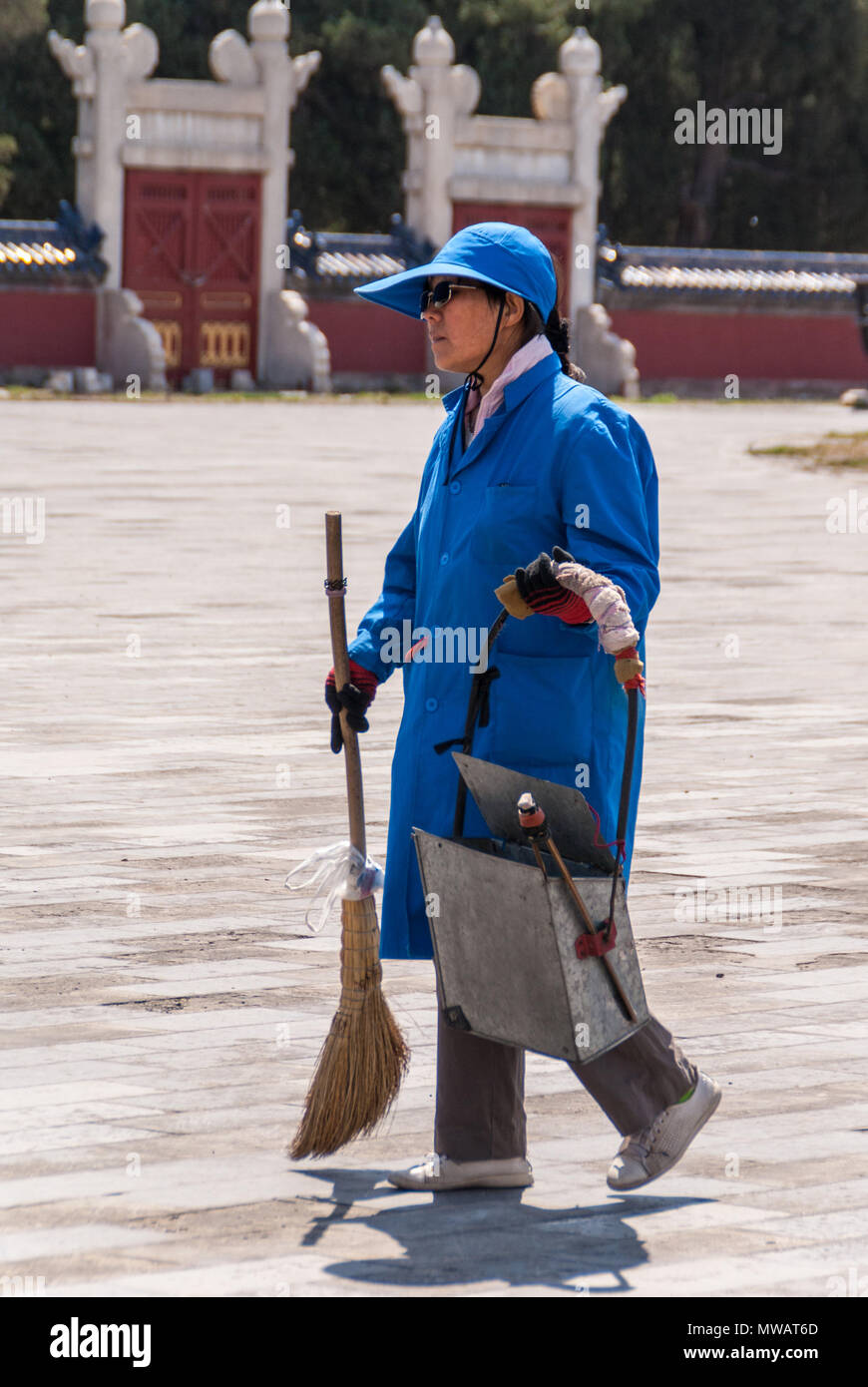 Female street sweeper hi-res stock photography and images - Alamy