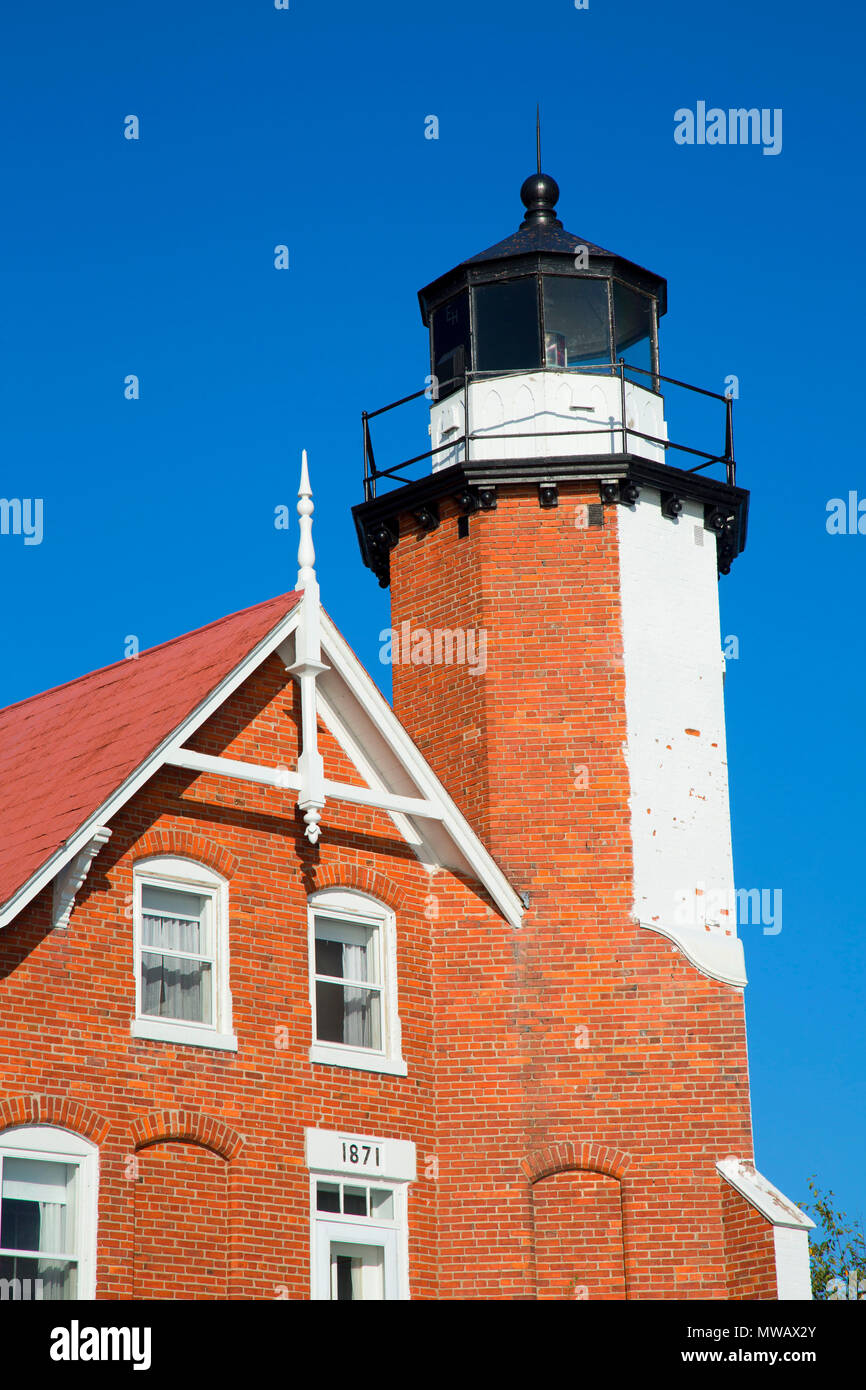 Eagle Harbor Lighthouse, Eagle Harbor Light Station, Keweenaw Heritage ...
