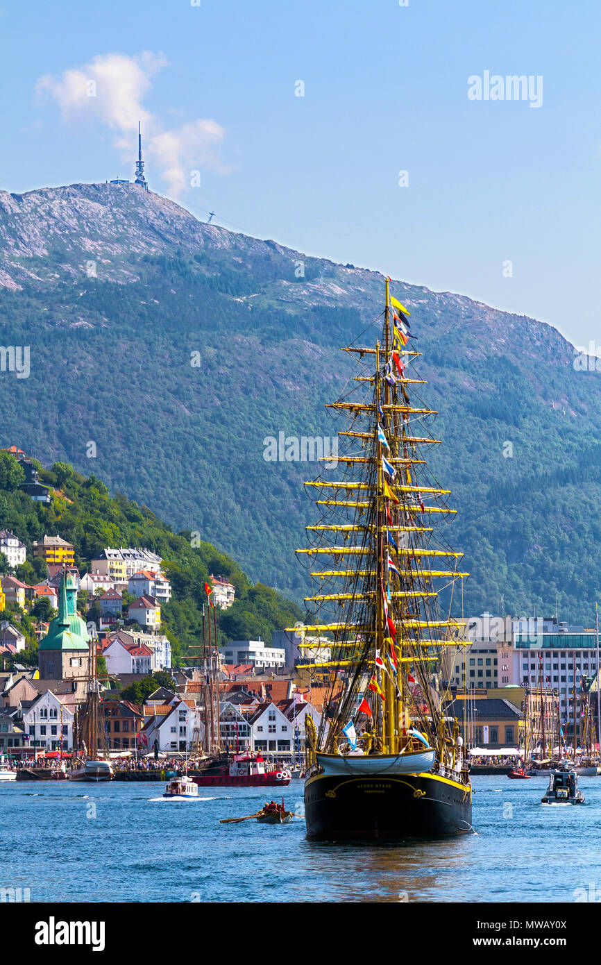Tall ship georg stage hi-res stock photography and images - Alamy