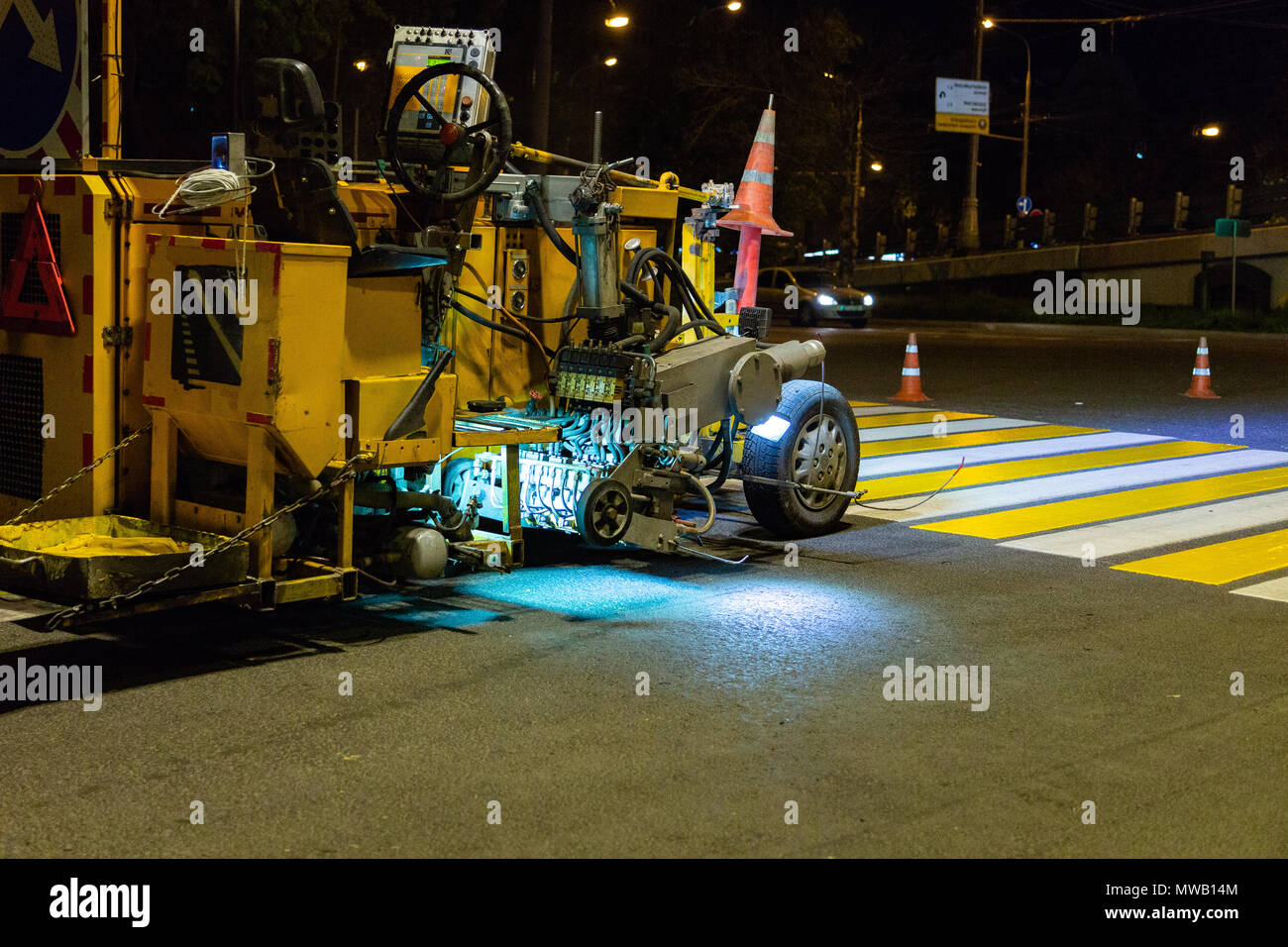 road works at night Stock Photo - Alamy