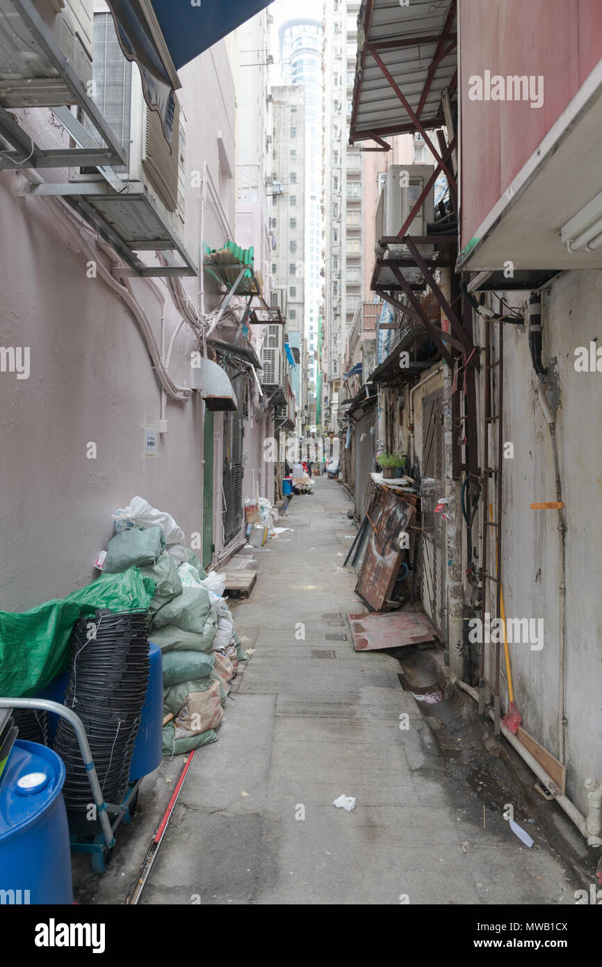 Narrow Alley Way in Mong Kok Hong Kong Stock Photo - Alamy