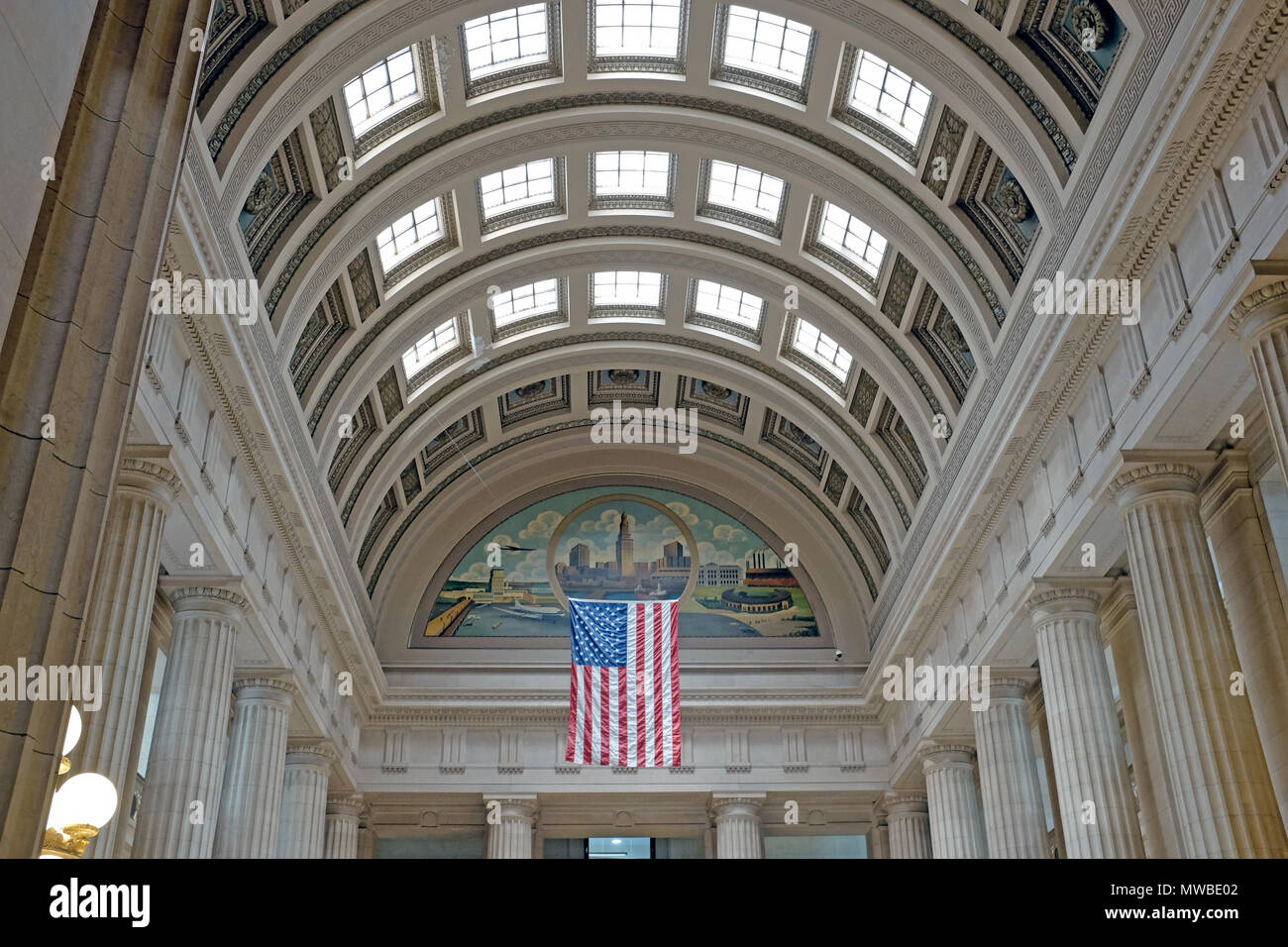 Cleveland city hall rotunda glass ceiling hi-res stock photography and ...
