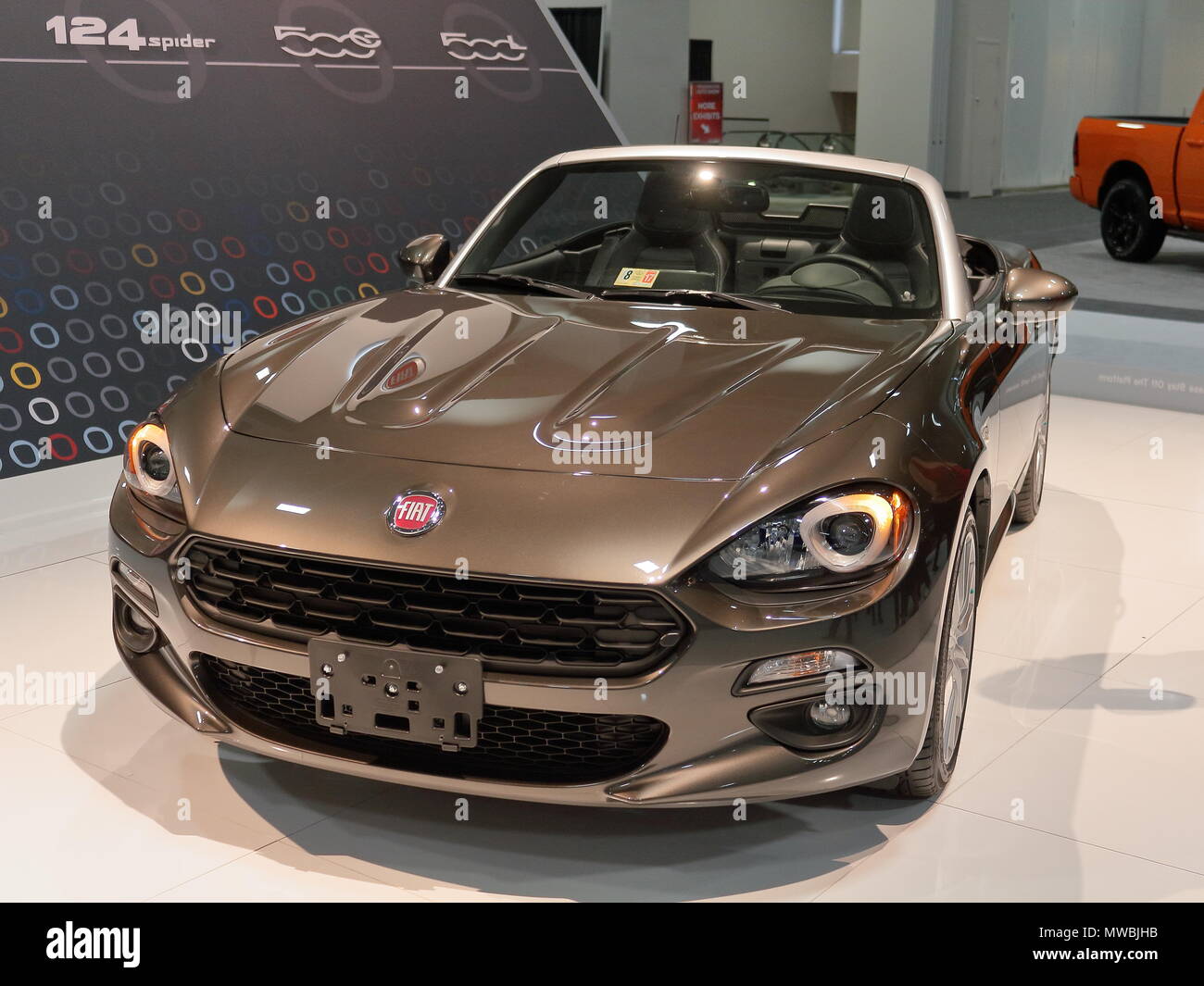 Fiat spider hi-res stock photography and images - Alamy
