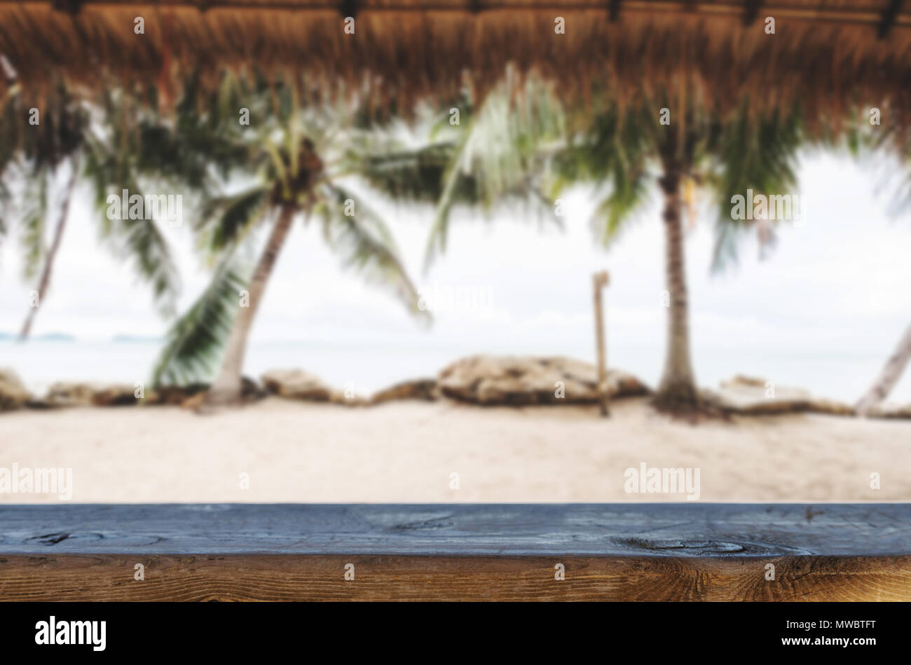 Tropical table hi-res stock photography and images - Alamy