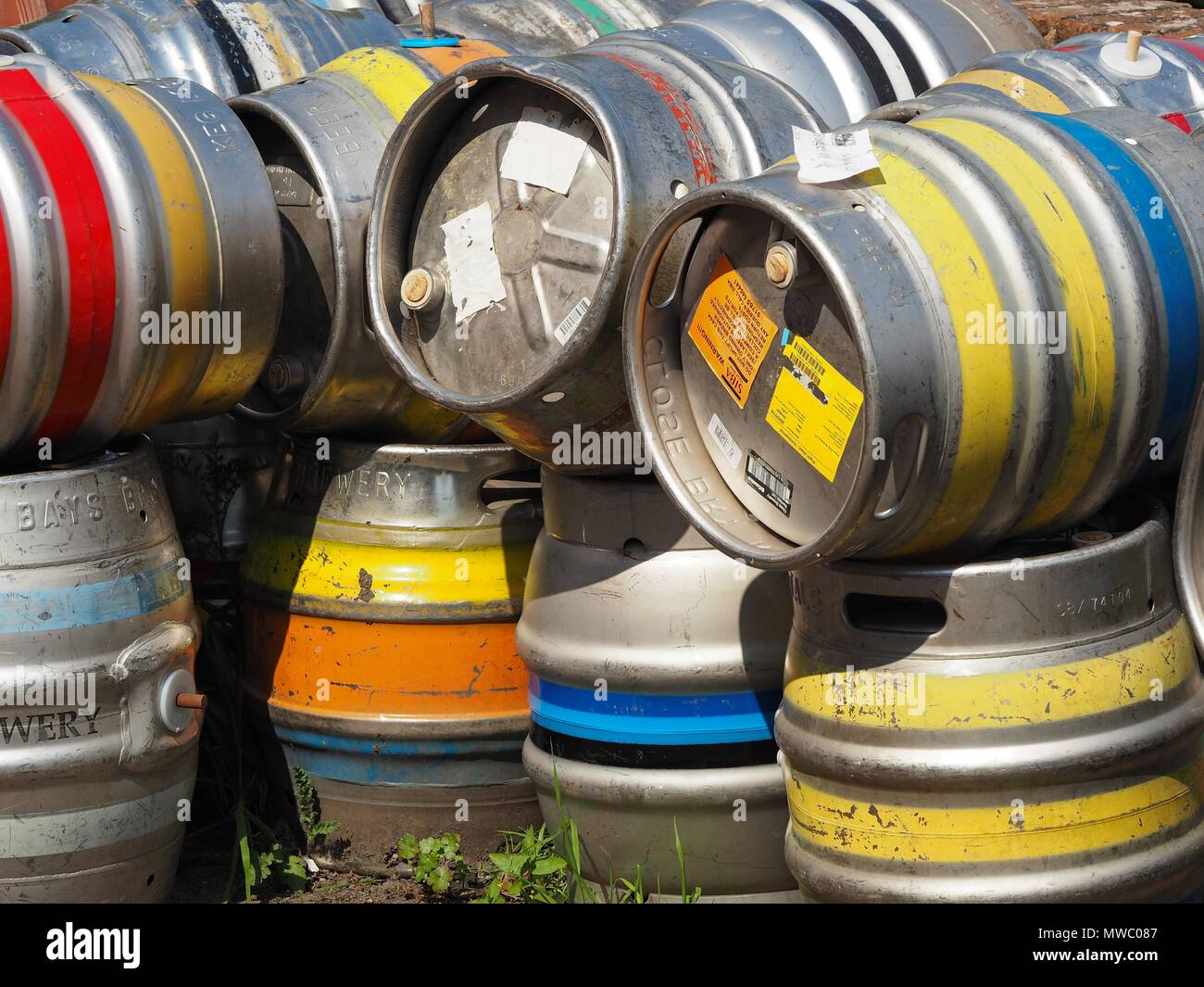 Real ale kegs hi-res stock photography and images - Alamy
