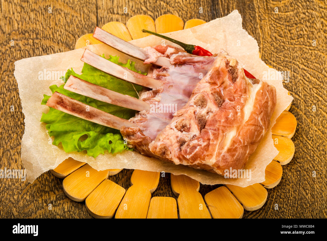 Raw lamb ribs with pepper ready for cooking Stock Photo - Alamy